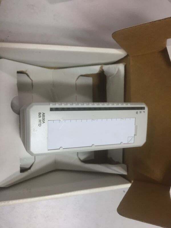 ABB 8-Channel Analog Output Module 0..20 mA AO810V2