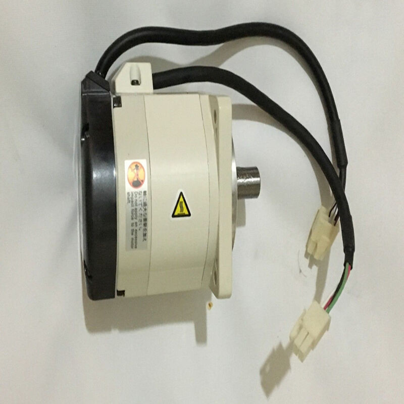 OMRON R88M-GP40030L AC Servo motor , With INC Encoder Flat-Style 400W ...