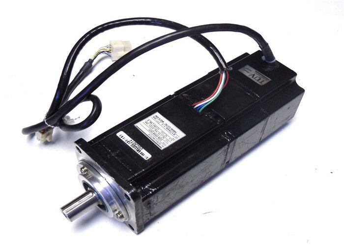 Yaskawa AC SERVO MOTOR 3000 R/MIN 200V 750 W 2.39 NM SGM-08AW16DP New ...