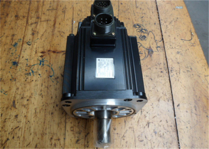 Industrial Servo Motor Yaskawa NEW ORIGINAL AC SERVO MOTOR SGMG-05A2AB ... Industrial Servo Motor Yaskawa NEW ORIGINAL AC SERVO MOTOR SGMG-05A2AB ...