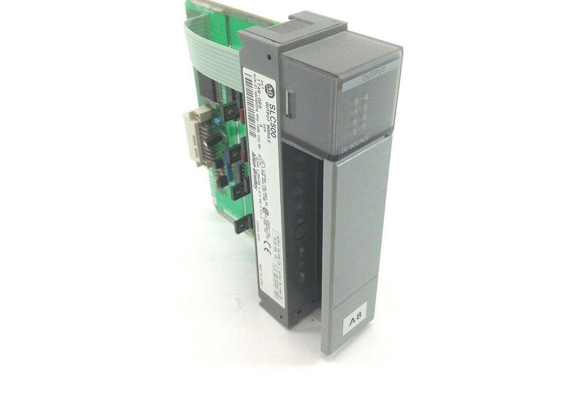 AB 1746-OB8 ， SLC 500 Digital DC Output Module ， 10-50 Volts DC Source