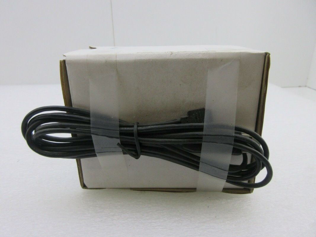 Pluto D45 2TLA020070R6600 ABB Safety PLC WITH Bus Analog Inputs 45 I/O 8 Combined